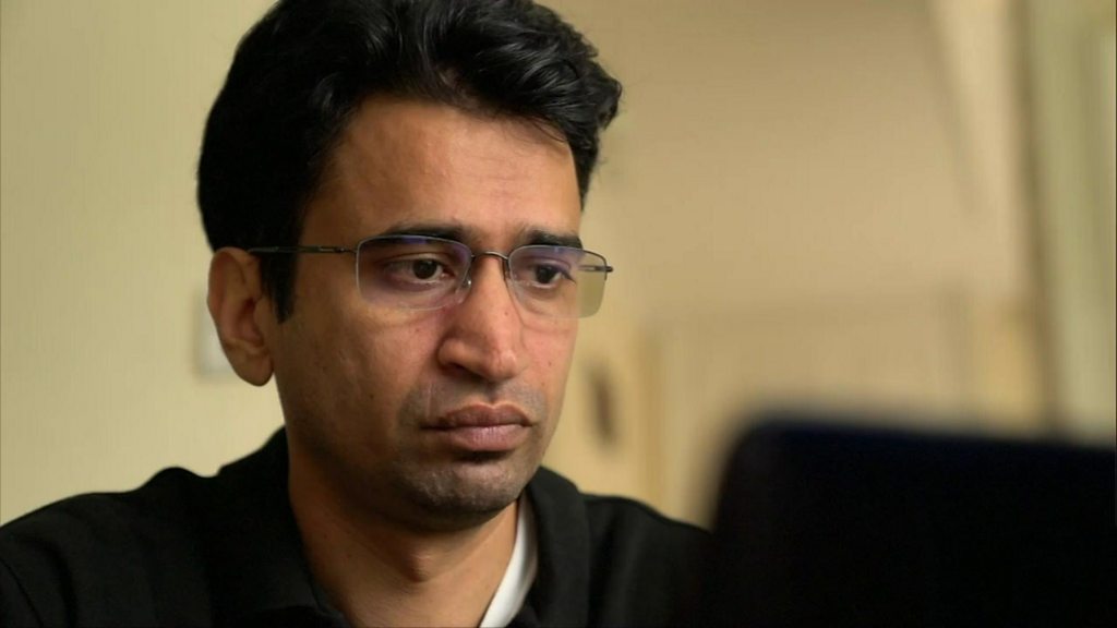 Pakistan blogger Aasim Saeed says he was tortured - BBC News