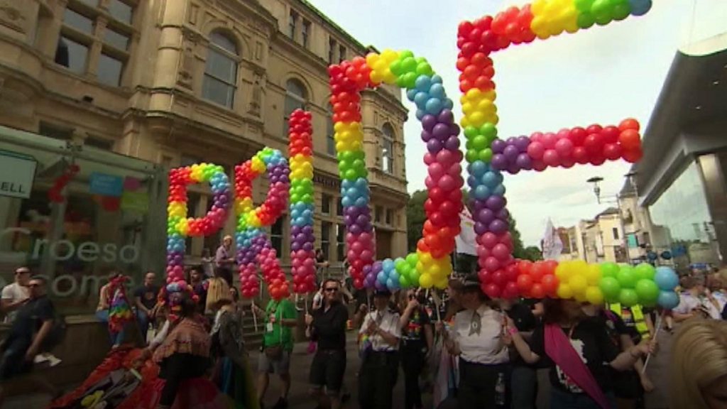 Pride Cymru: Thousands set to attend the three-day event - BBC News