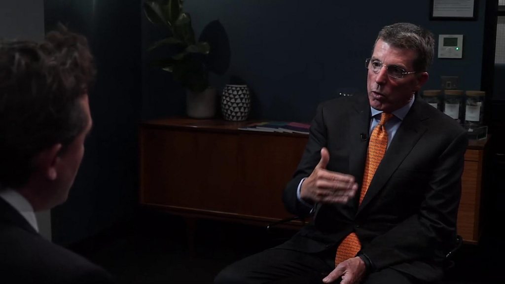 Bob Diamond defends risk-taking banks - BBC News