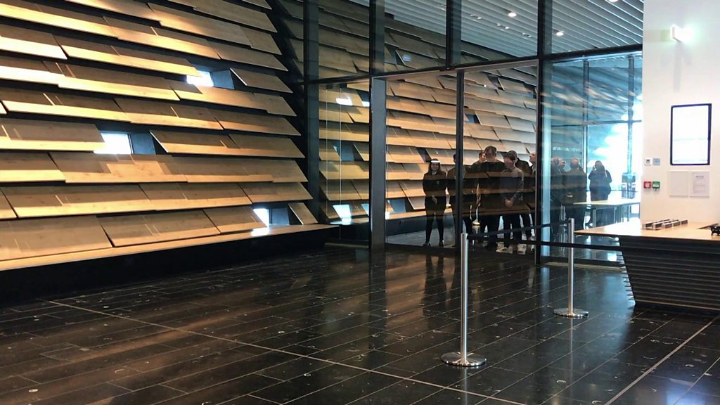 V&A Dundee opens its doors to the world - BBC News