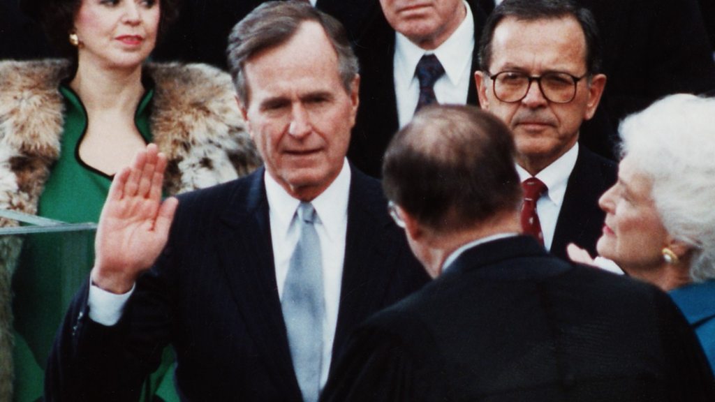 George Bush Senior dies at the age of 94 - BBC News