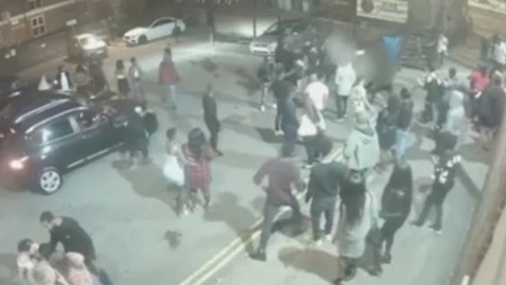 Coventry stabbing: Mum's witness plea over son's death - BBC News