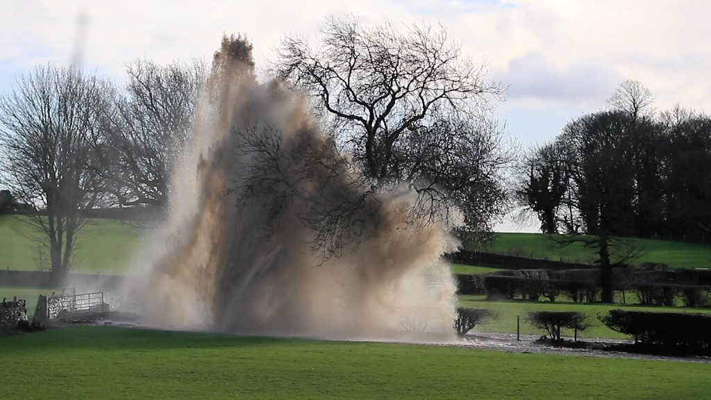 Burst water main floods Derbyshire village - BBC News