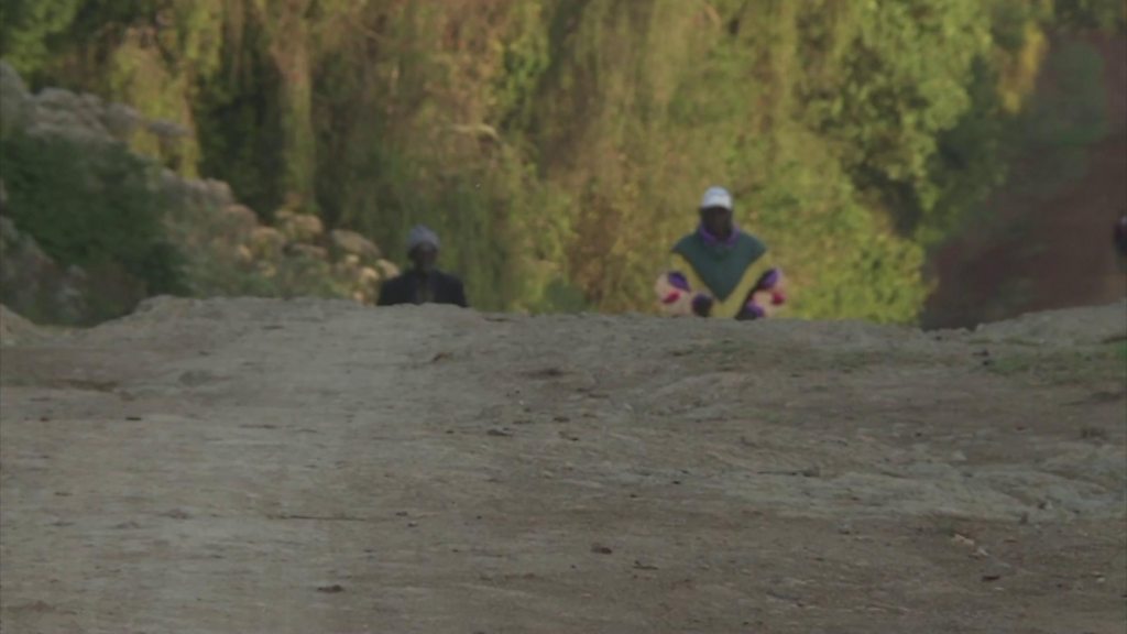 Amos Biwott ana miaka 73 na hufanya mazoezi kila siku - BBC News Swahili