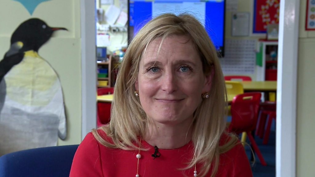 Cressida Cowell: New Children's Laureate wants to 'take on TV' - BBC News