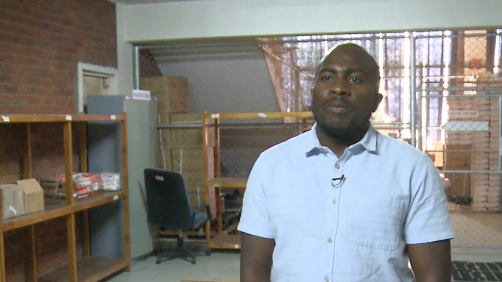 Zimbabwe doctors protest at 'abduction' of union leader - BBC News