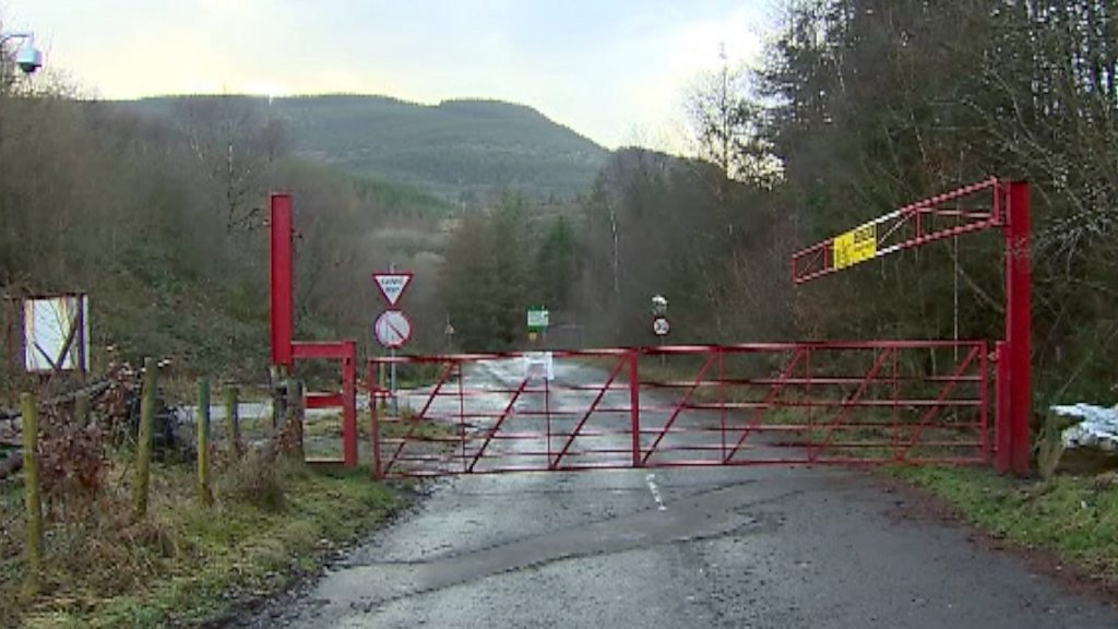 Rhigos villagers 'furious' over road closed since 1997 - BBC News