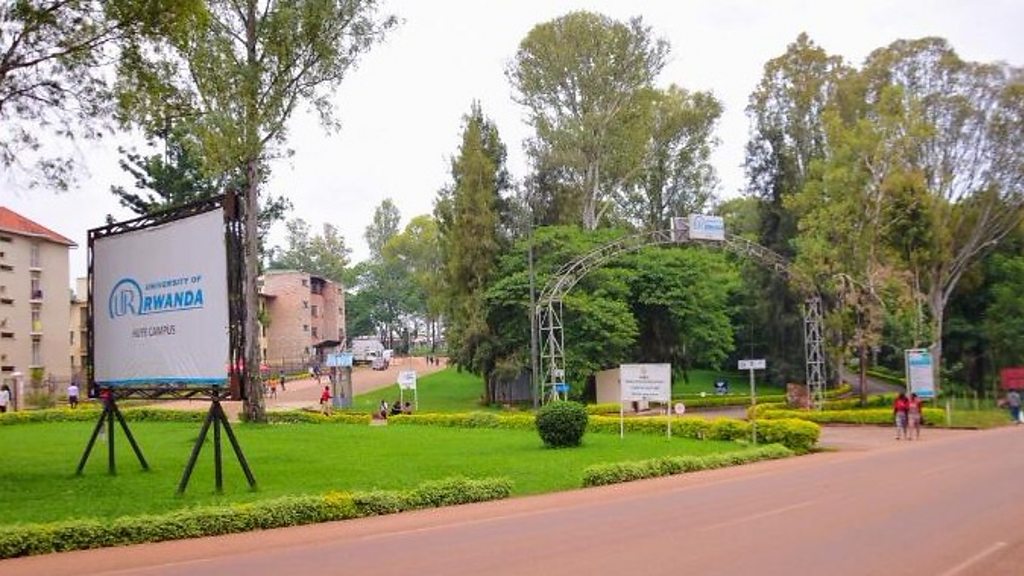 Covid-19 mu Rwanda: Ingaruka za guma-murugo i Butare - BBC News Gahuza
