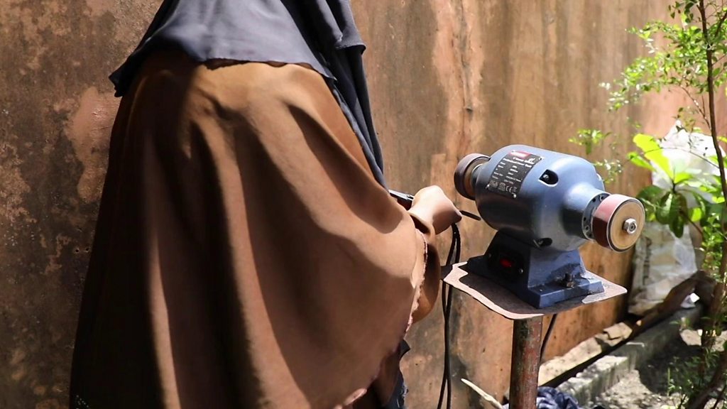 Priča dizajnerke cipela sa nikabom: „Radim nešto što muslimanke nikad ...