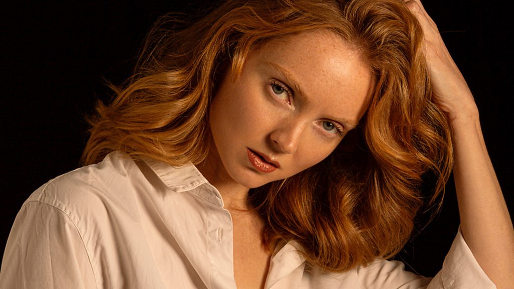 Woman's Hour - Lily Cole, Hasina Safi, Youmna Mouhamad - BBC Sounds