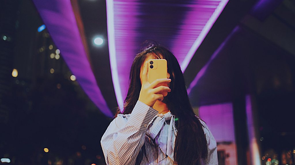 Analysis - The Advertising Trap - BBC Sounds