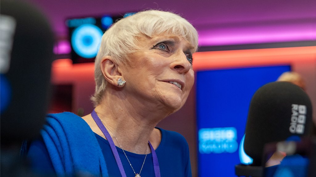 Loose Ends - Judy Collins, Tom Kerridge, Will Hodgkinson, Clare Grogan ...