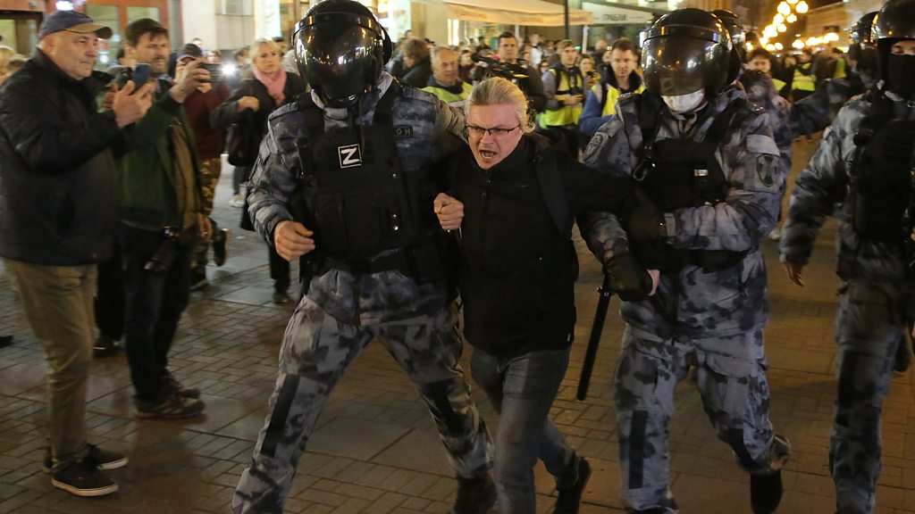 From Our Own Correspondent - Putin's Gamble - BBC Sounds