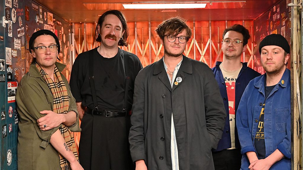 The Cultural Frontline - Why are guitar bands speaking instead of ...