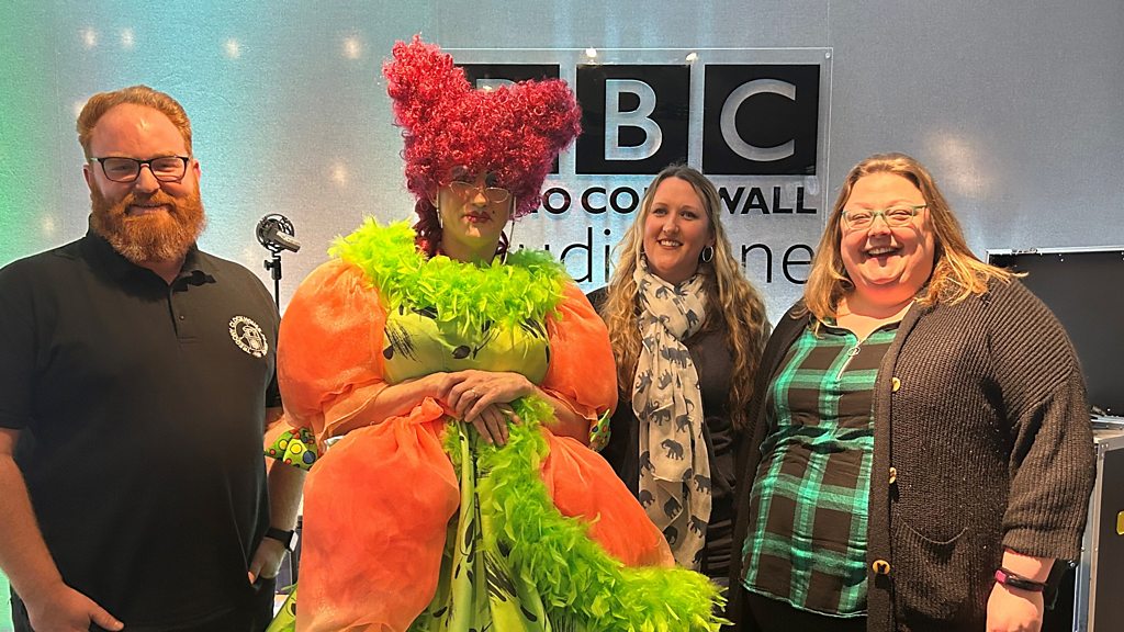David White - It's panto time! - BBC Sounds
