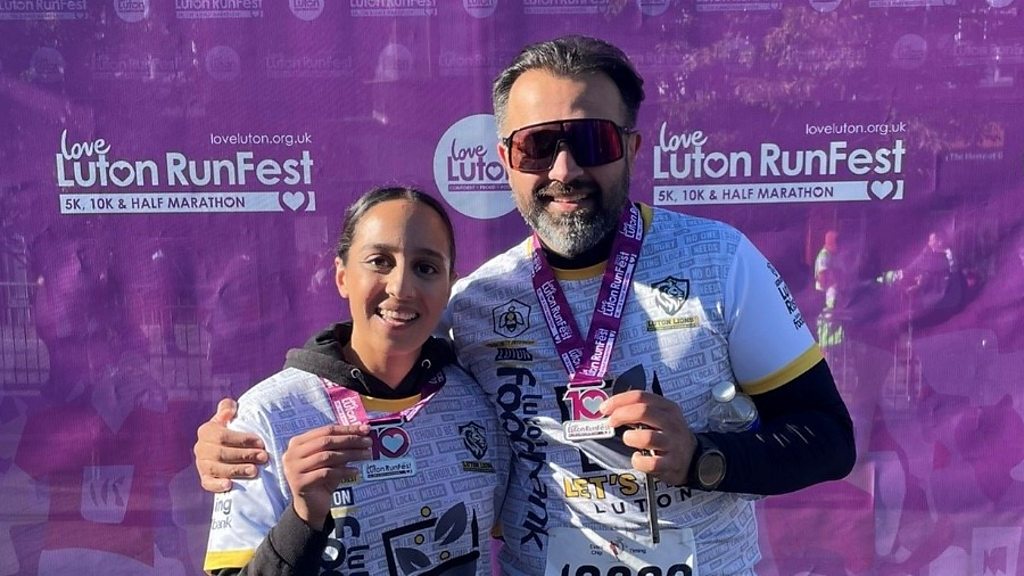 Farzana Chaudry - Luton man takes on Ramadan running challenge - BBC Sounds