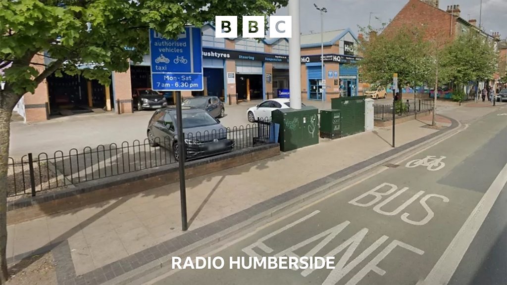 Hull's bus lanes revert back to peak times only - BBC Sounds