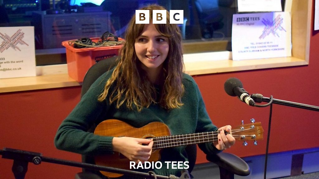Folk singer 'judged' for her Teesside accent - BBC Sounds