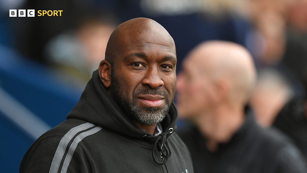 Praise and Grumble - Darren Moore on Port Vale's first two pre-season ...