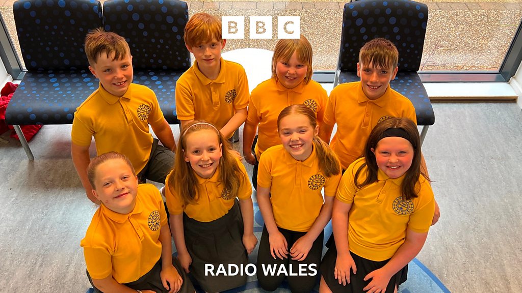 Welsh school choir surprised by new Prime Minister - BBC Sounds