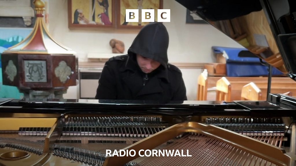 The joy of a piano for a homeless man in Penzance - BBC Sounds