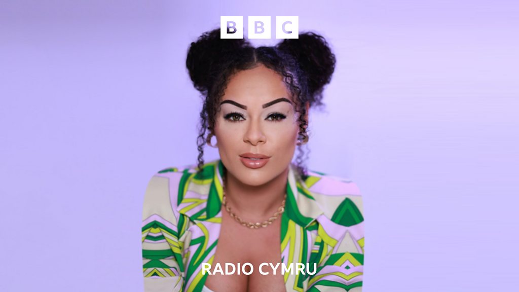 Y Podlediad Dysgu Cymraeg - Sgwrsio: Aleighcia Scott - BBC Sounds