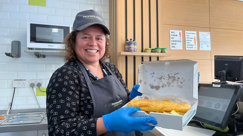 Tammy Gooding - Tammy serves up a chippy tea! - BBC Sounds