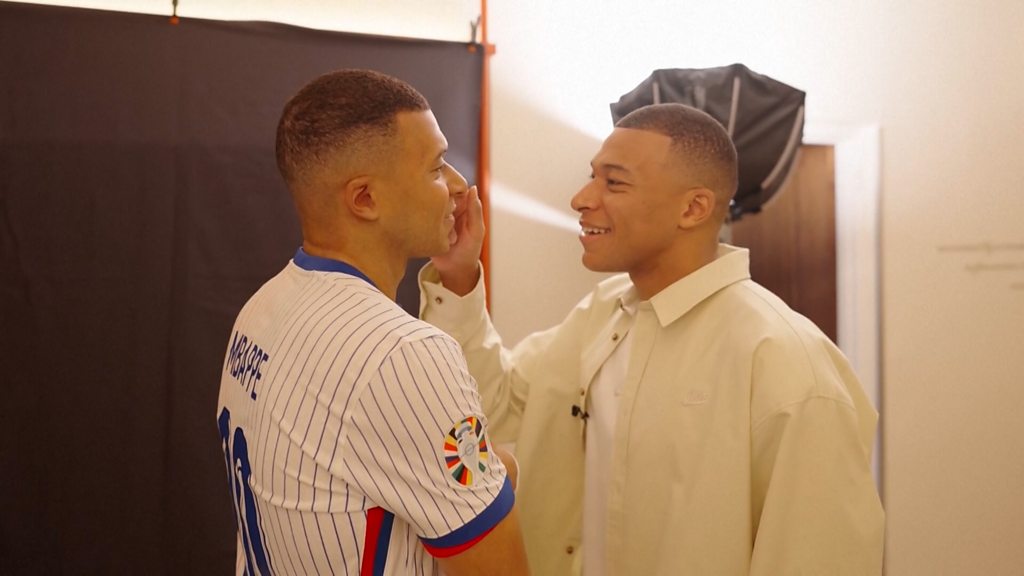 Real Madrid star Mbappe meets waxwork double