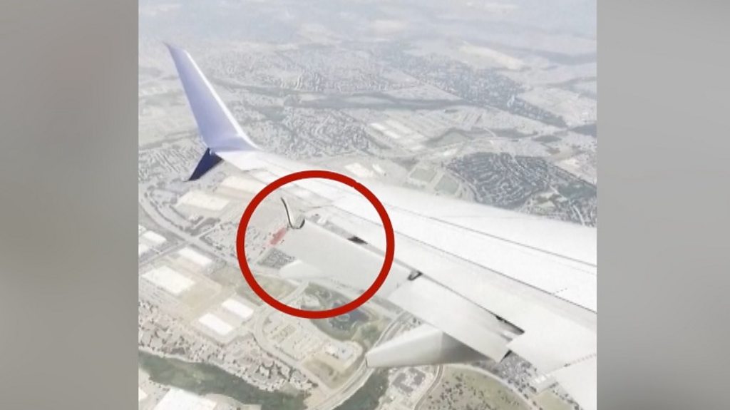 Moment plane with damaged wing lands in Austin