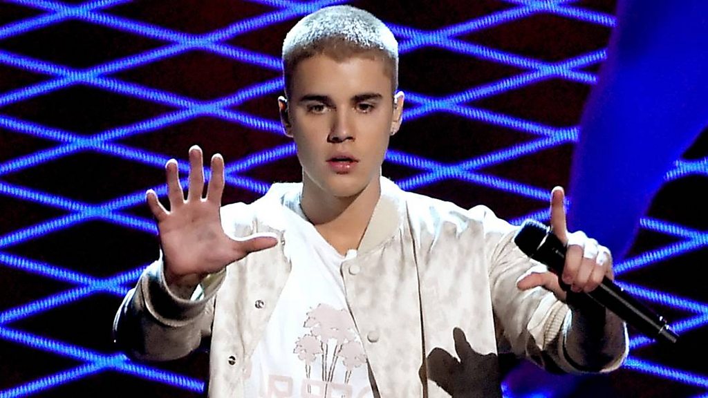 The Gossip: Not a scratch on pretty boy Bieber? - BBC Three