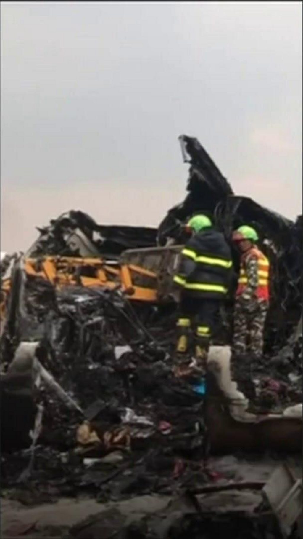 Plane crash kills 49