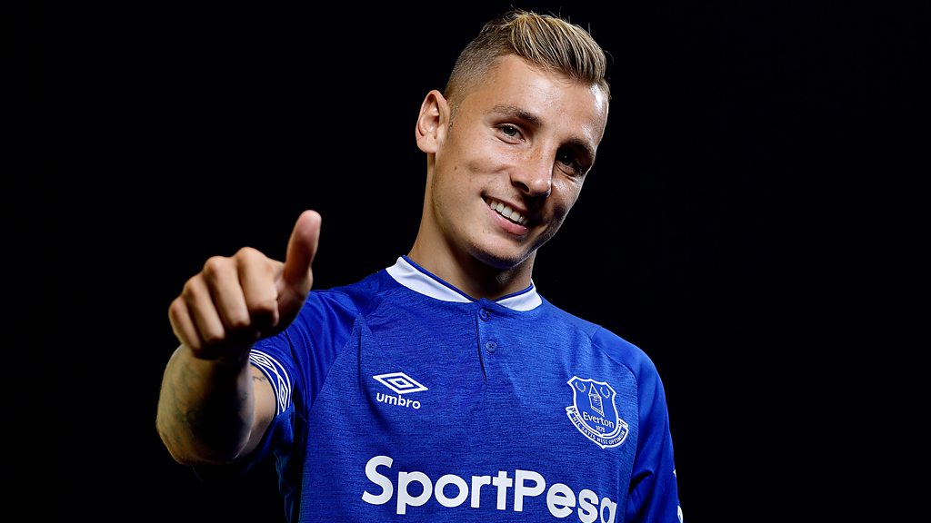 Footballers who may have regretted supporting rival teams as kids - BBC ...