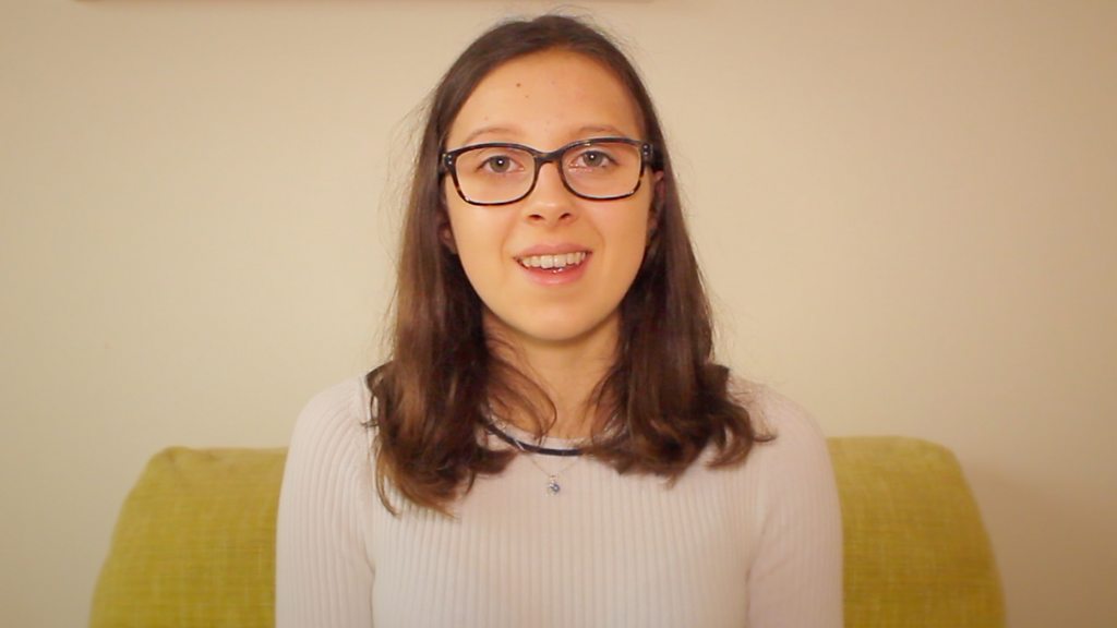 Anorexic girl's porridge passion 'saved her life' - BBC News