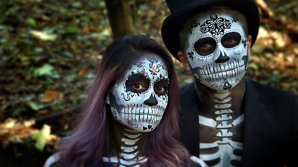 Make no bones about it, this is the hot look for Halloween. - BBC News