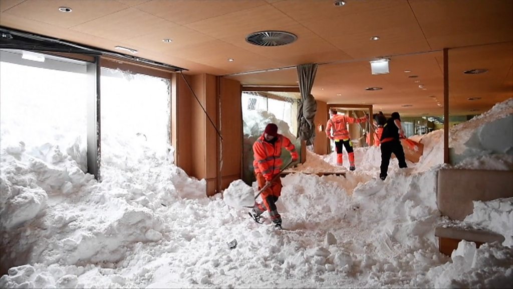 Emergency services battle heavy snow in Europe