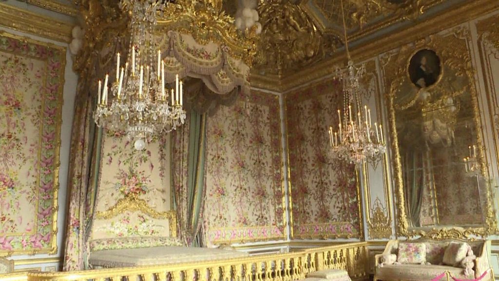 Marie Antoinette's Versailles chambers on display - BBC News