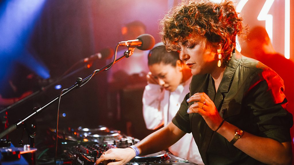 Radio 1's Rave Lounge Returns - BBC