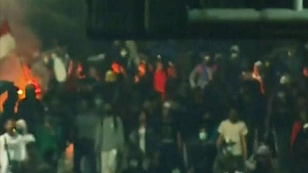 Indonesia Protests: Riot police and demonstrators clash as protests ...