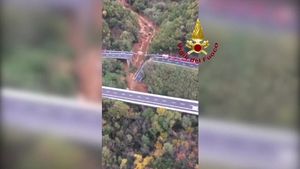 Viaduct collapse and widespread floods in Europe - BBC News