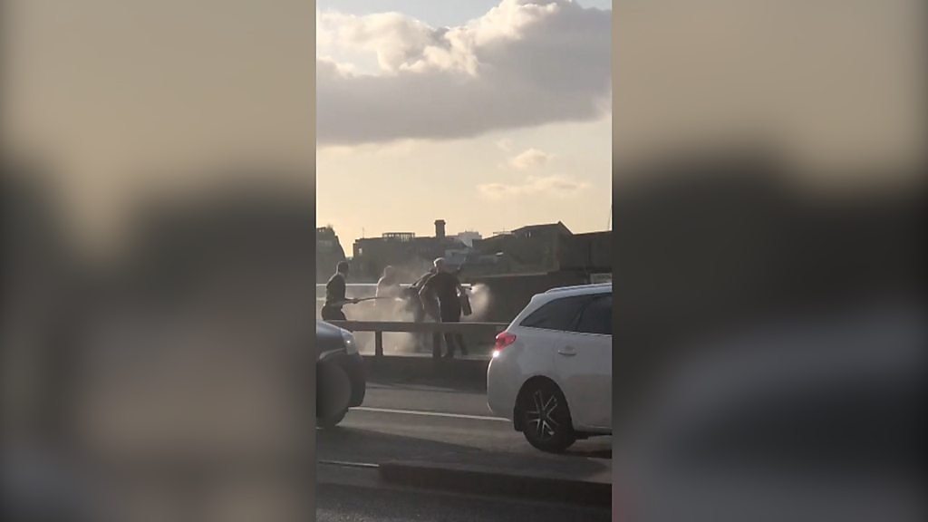 'He's got a bomb - mind your backs'