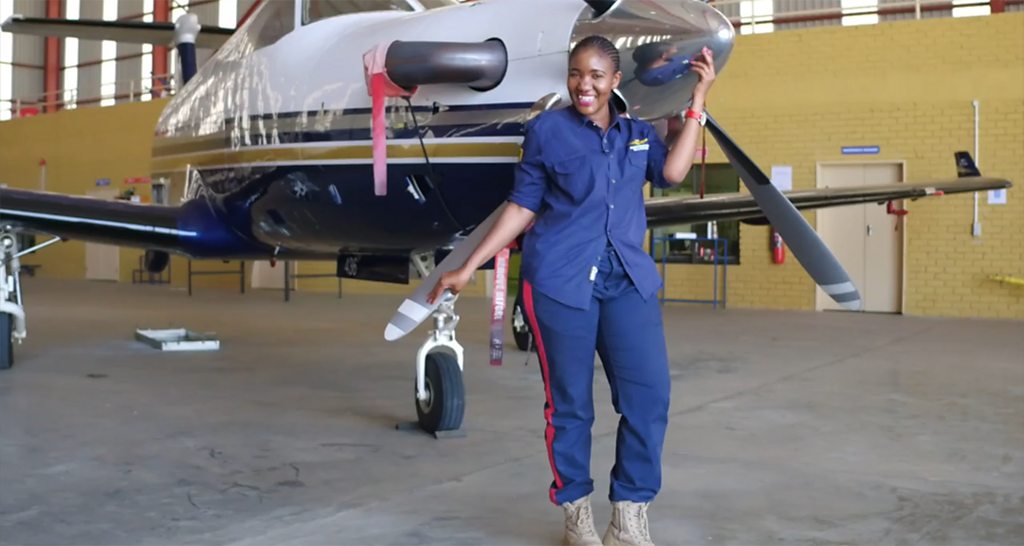 High-flying dreams for African women - BBC News