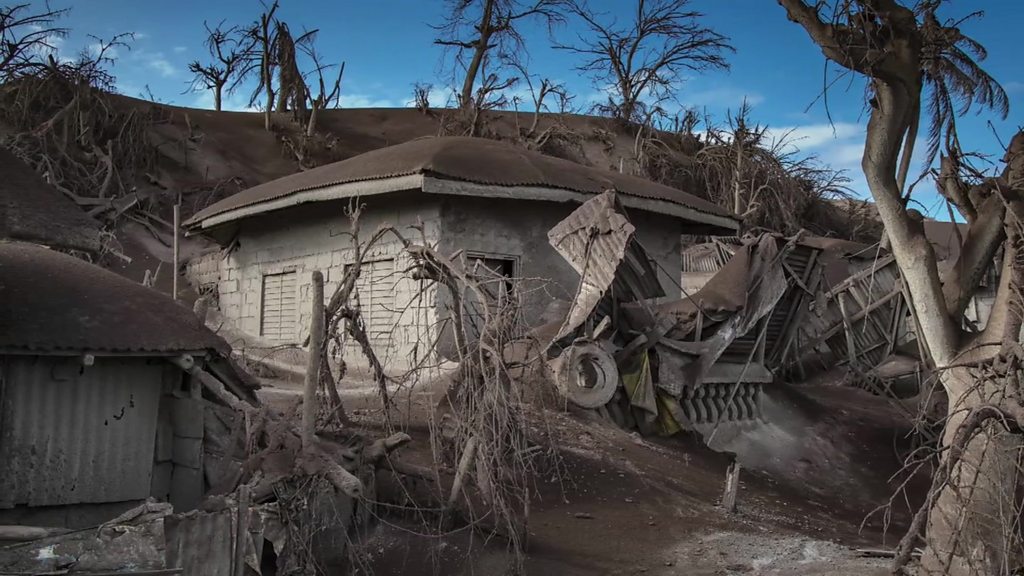 Photographing a volcano