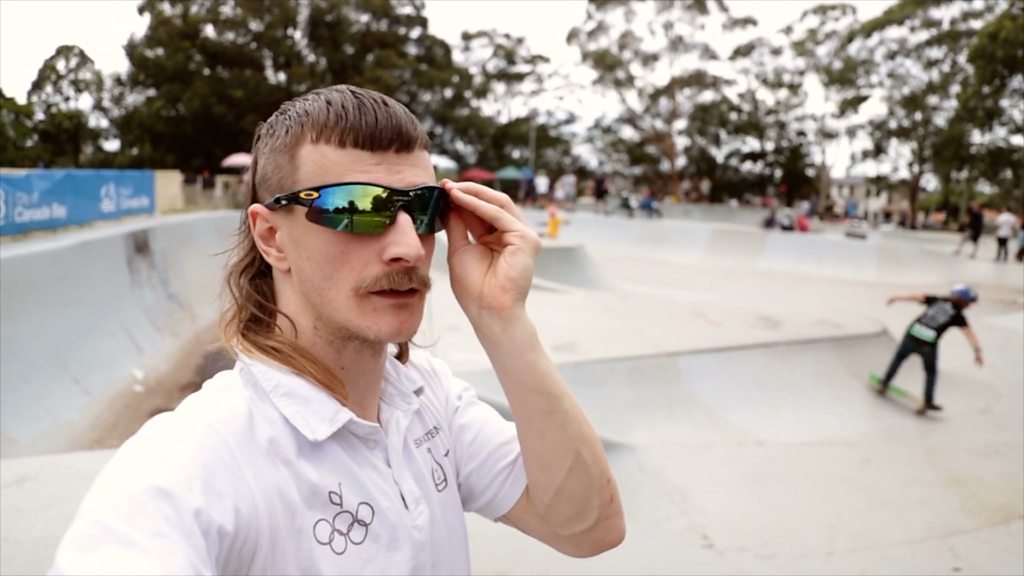 Meet the mullet master - BBC News