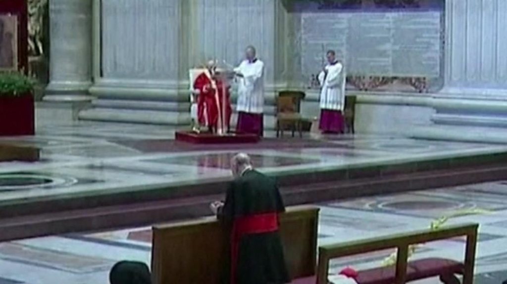 Pope says mass in a near-empty basilica - BBC News