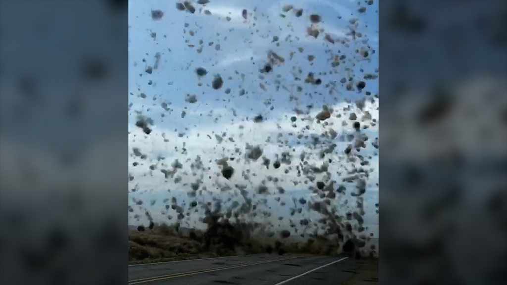 'Tumbleweed tornado' - BBC News