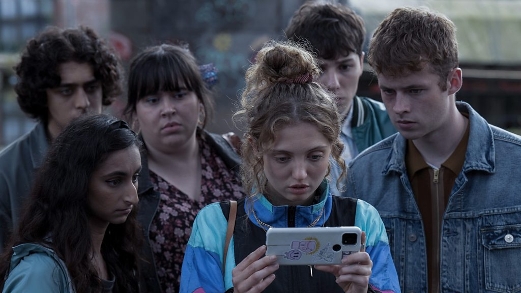 Meet the cast of Red Rose - BBC Three