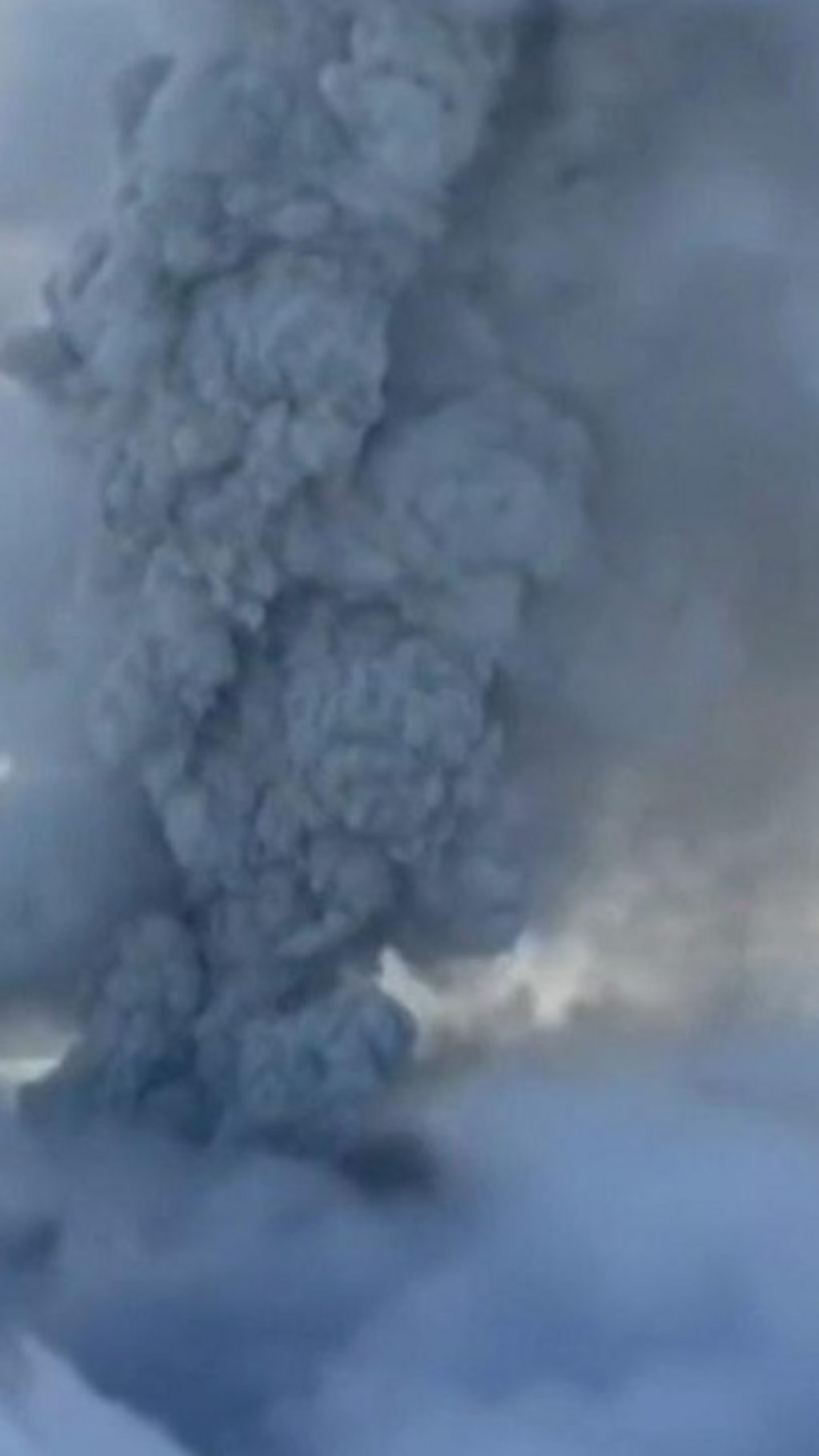 Erupção em vulcão na Rússia