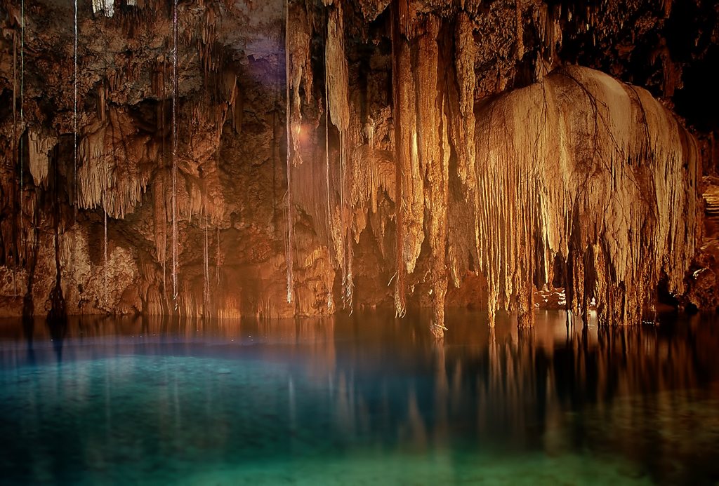 A journey through an ancient underground Mayan cave