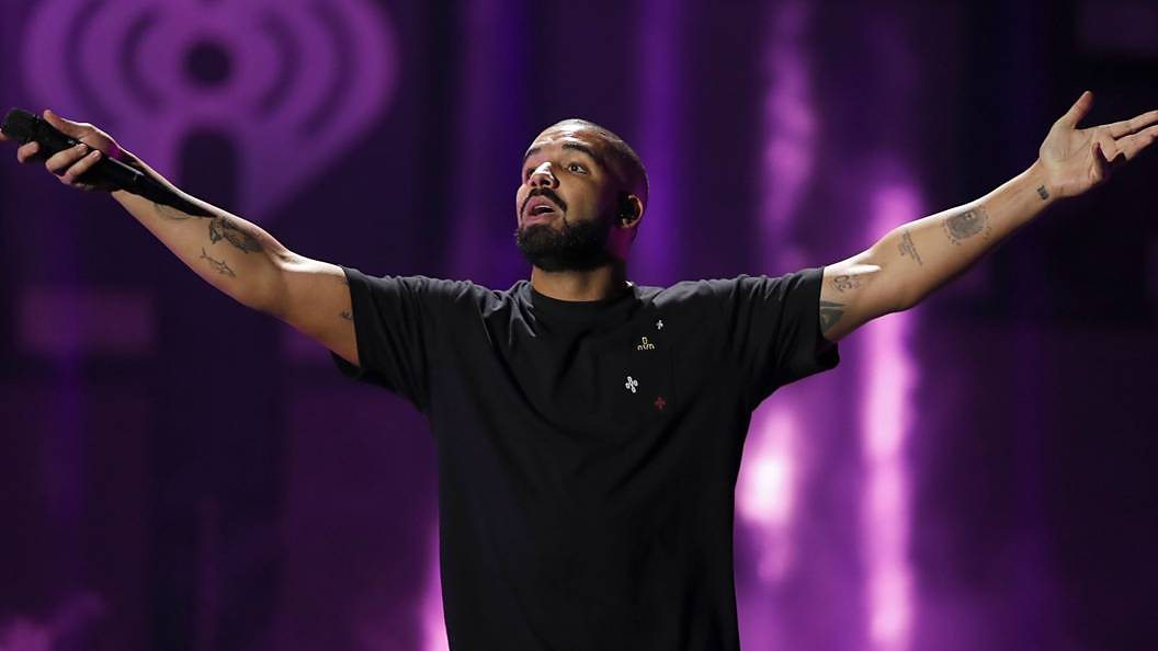 Drake offered to help stop a man jump off a bridge in Manchester - BBC ...