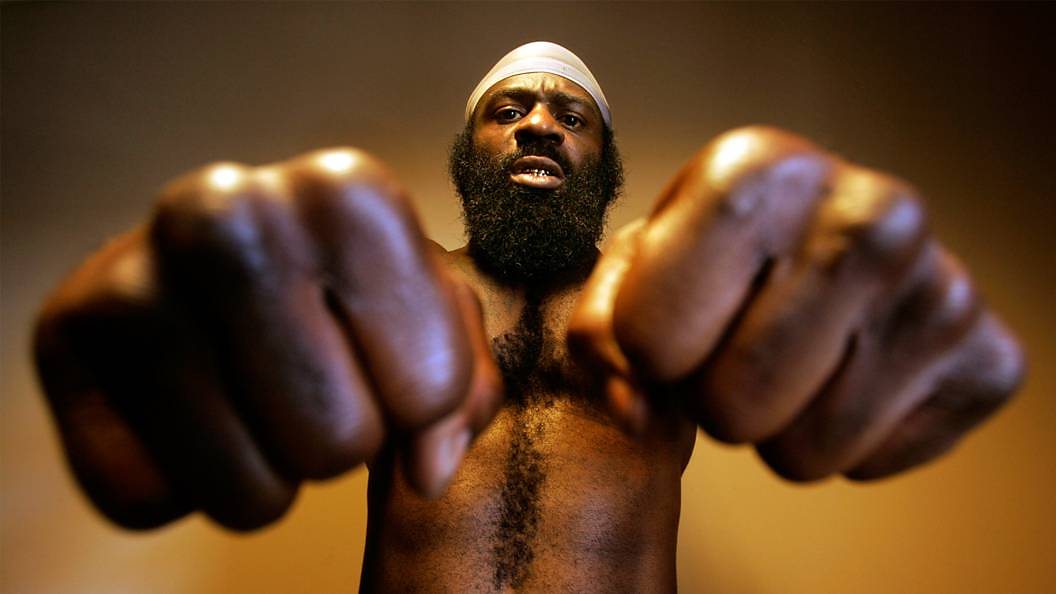 Kimbo Slice, street fighter and MMA pioneer, dies at 42 - BBC Three